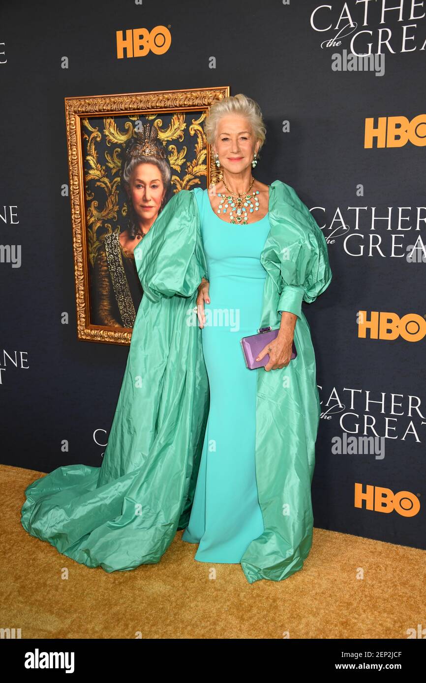 Helen Mirren wearing Badgley Mischka Couture attends the HBO Premiere ...
