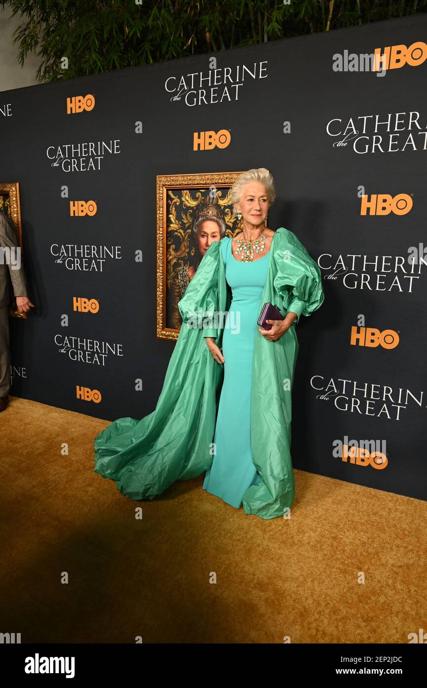 Helen Mirren wearing Badgley Mischka Couture attends the HBO Premiere ...