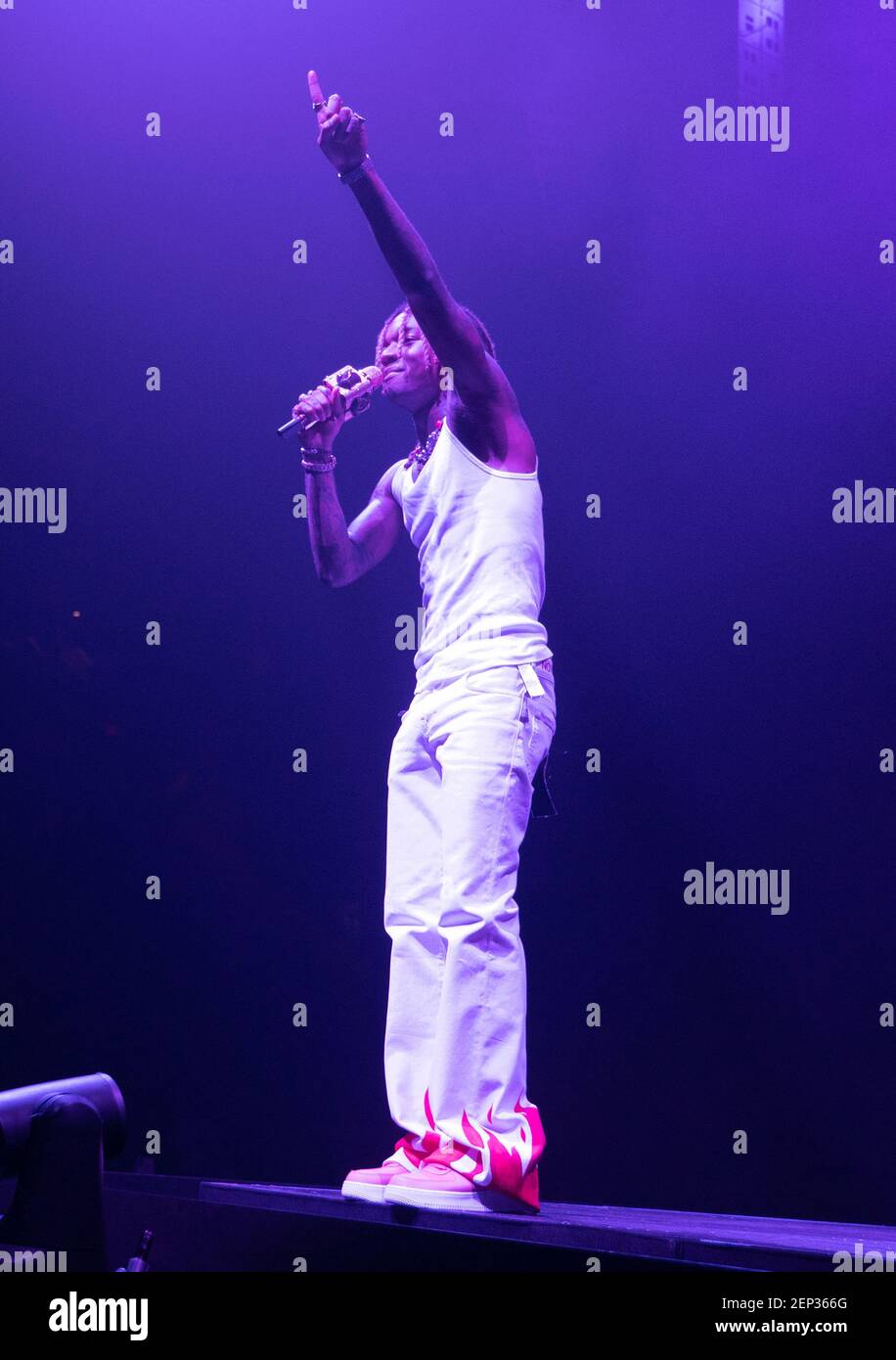 MIAMI, FL - OCT 20: Swae Lee performs during Post Malone Runaway tour ...