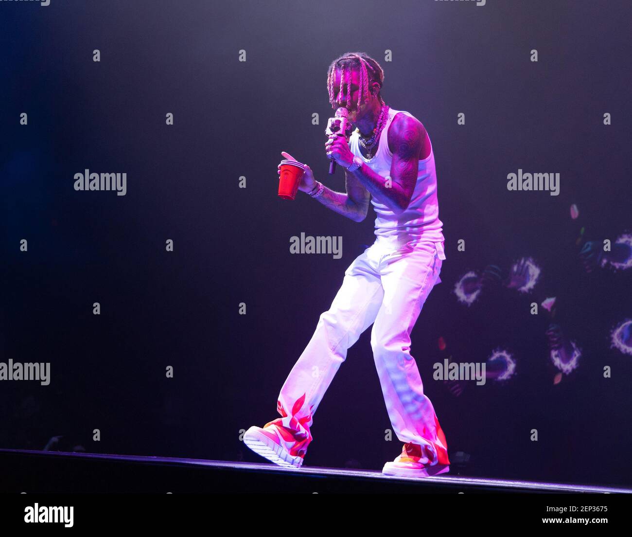 MIAMI, FL - OCT 20: Swae Lee performs during Post Malone Runaway tour ...