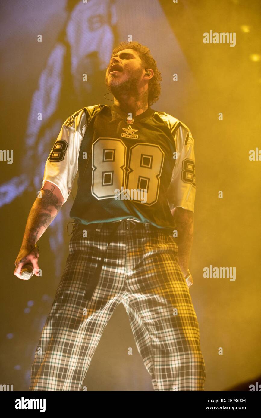 MIAMI, FL - OCT 20: Post Malone performs during The Runaway Tour at The ...