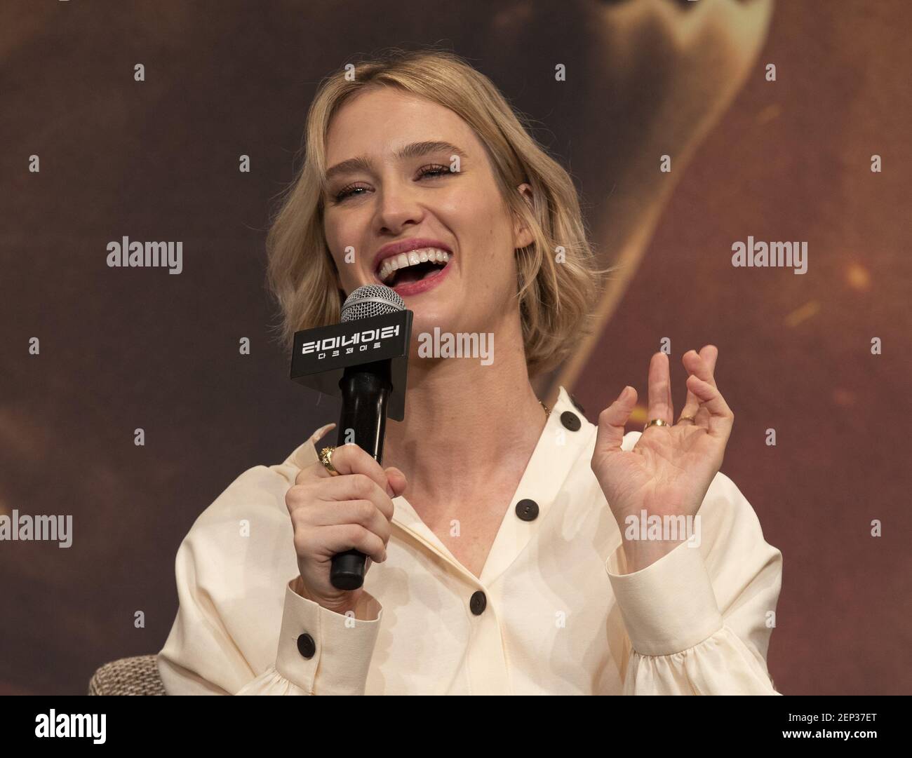 Mackenzie Davis attend a press conference for the Film Terminator: Dark ...