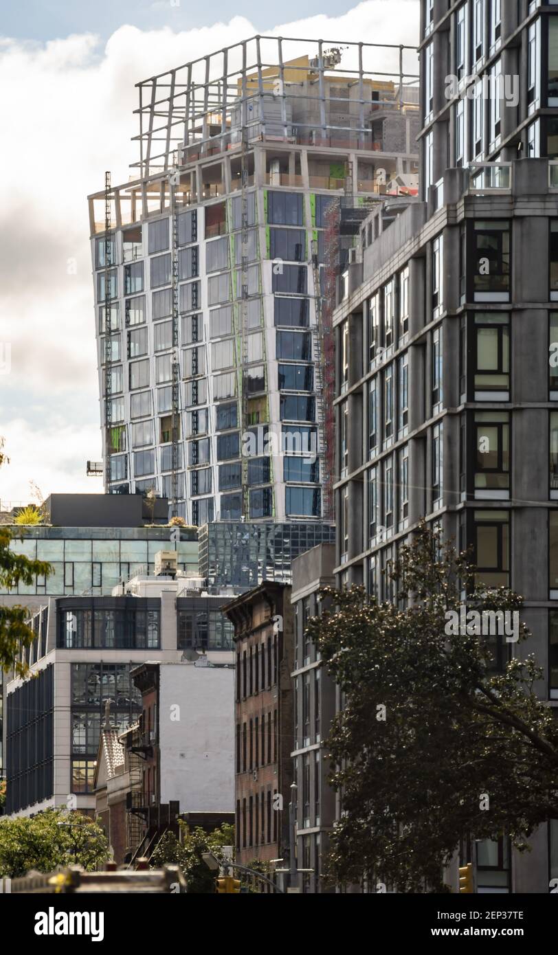 Development near the High Line in the West Chelsea neighborhood of New ...