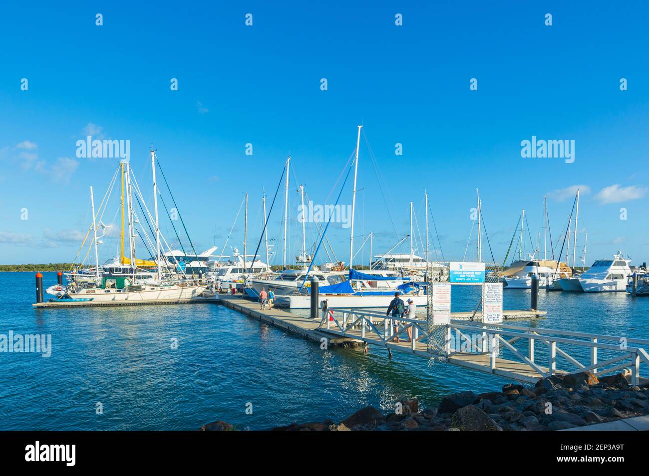 Tourists going on a day trip to Lady Musgrave Island, Southern Great ...