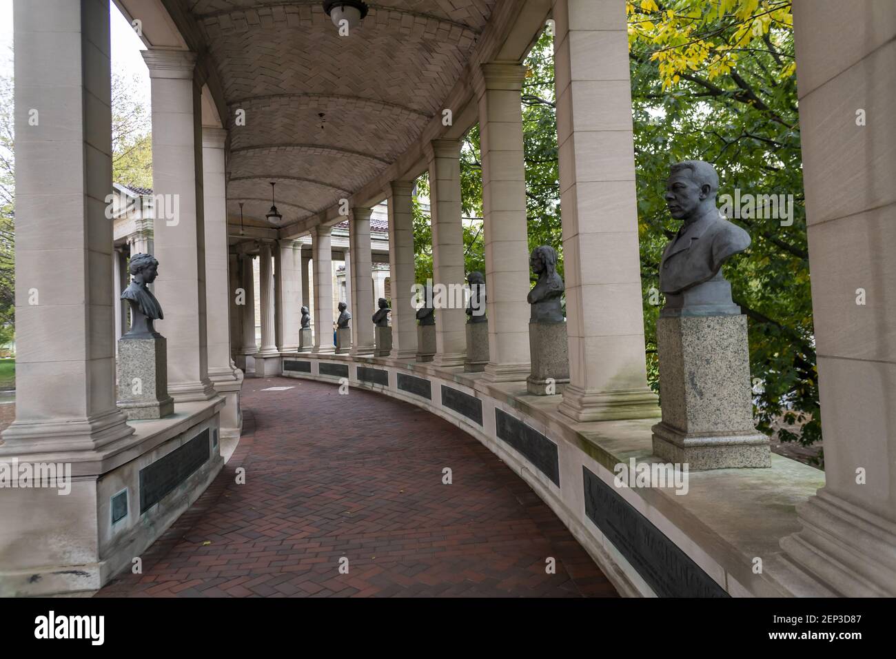 The Hall of Fame for Great Americans, located in the Bronx Community ...