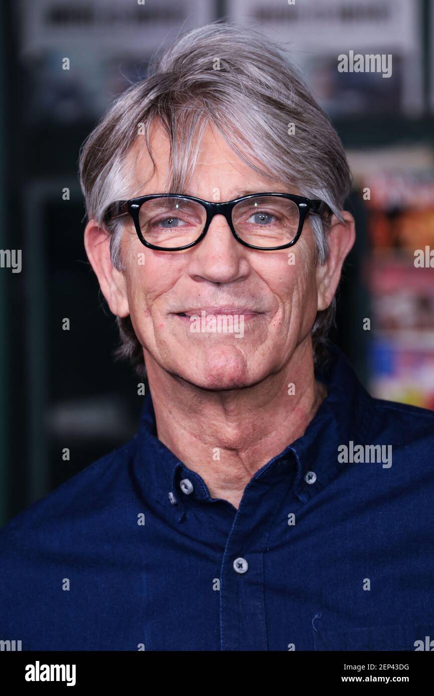 HOLLYWOOD, LOS ANGELES, CALIFORNIA, USA - OCTOBER 24: Eric Roberts ...