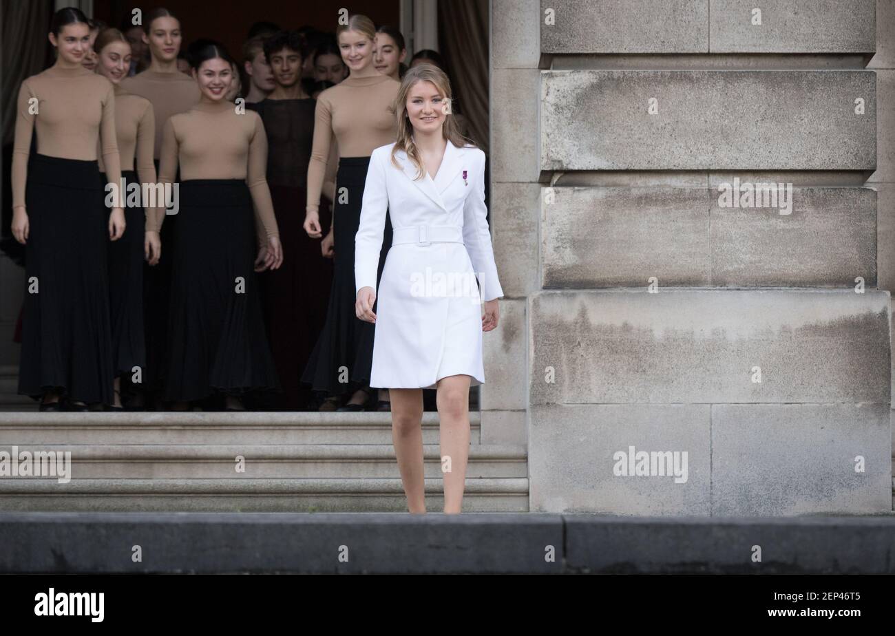 Crown Princess Elisabeth poses for the photographers after a ...