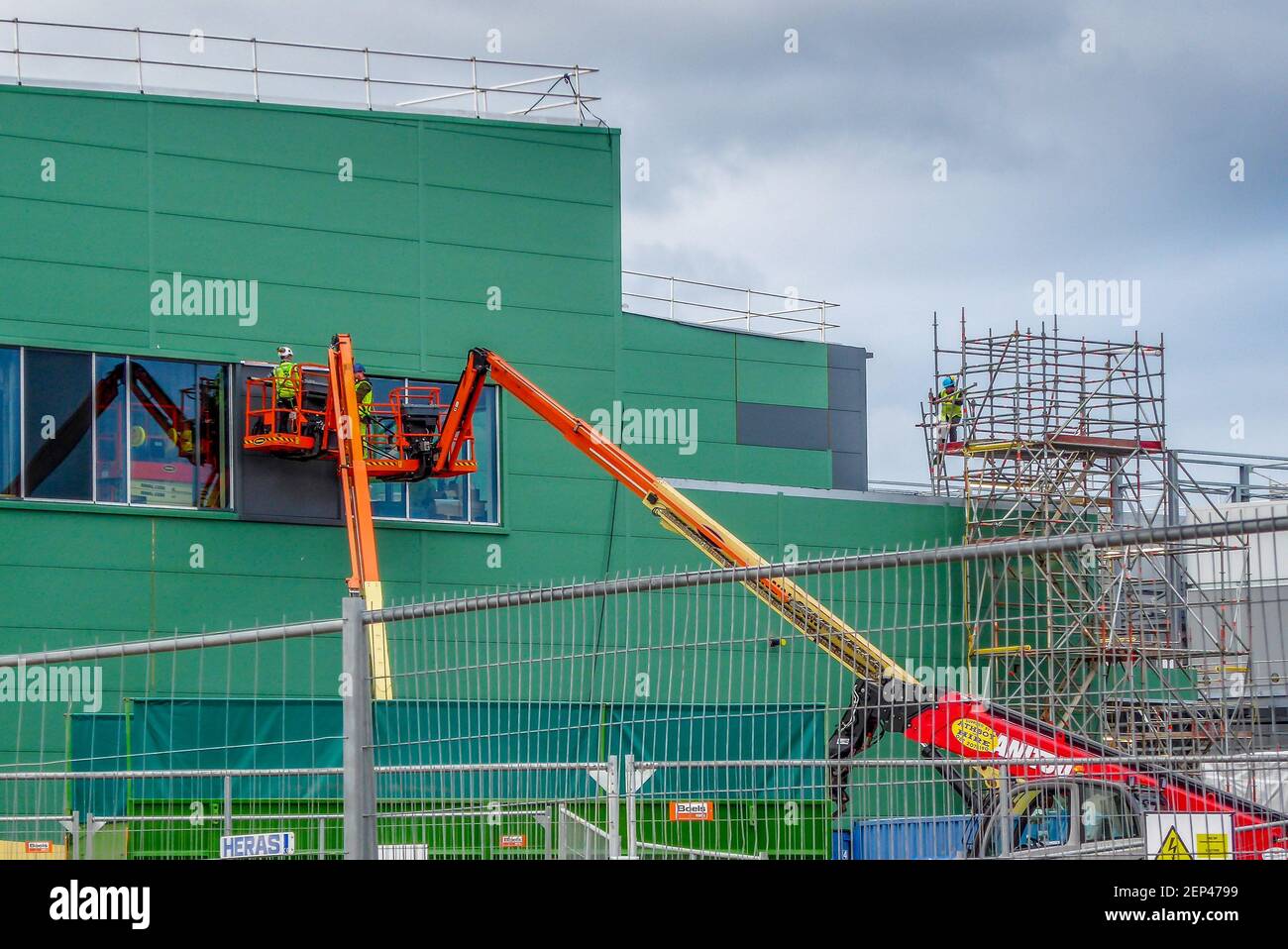 MIDDENMEER, 26-10-2019, Microsoft is building a huge data center in the ...