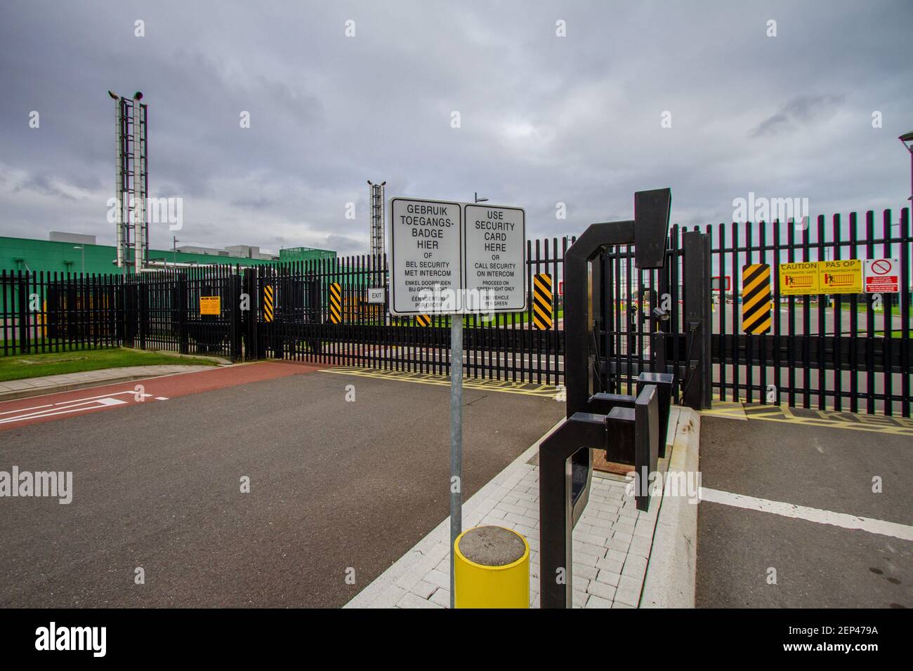 MIDDENMEER, 26-10-2019, Microsoft is building a huge data center in the ...