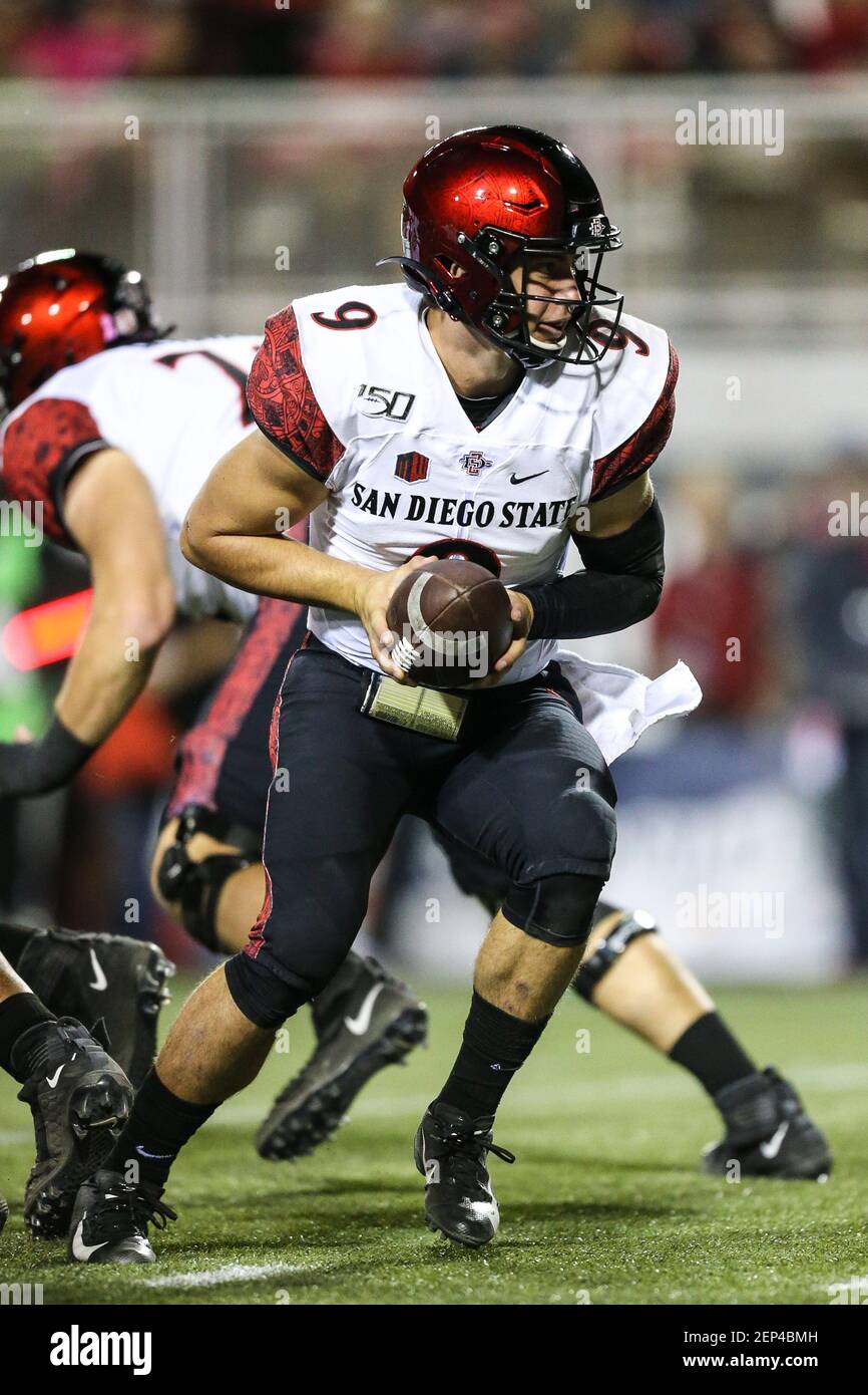 October 26, 2019: San Diego State Aztecs quarterback Ryan Agnew (9 ...