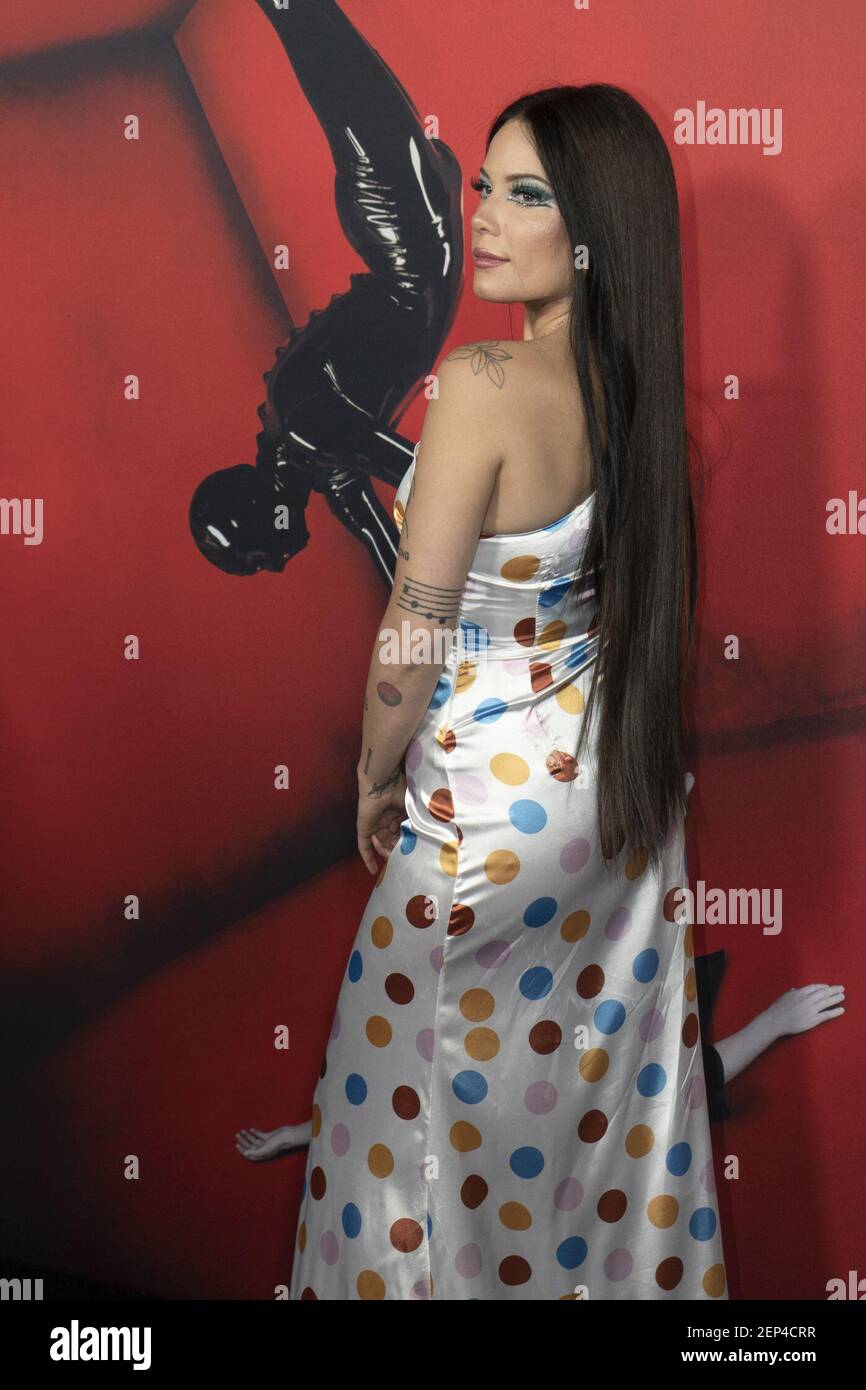 Halsey walking on the red carpet for the American Horror Story 100 ...