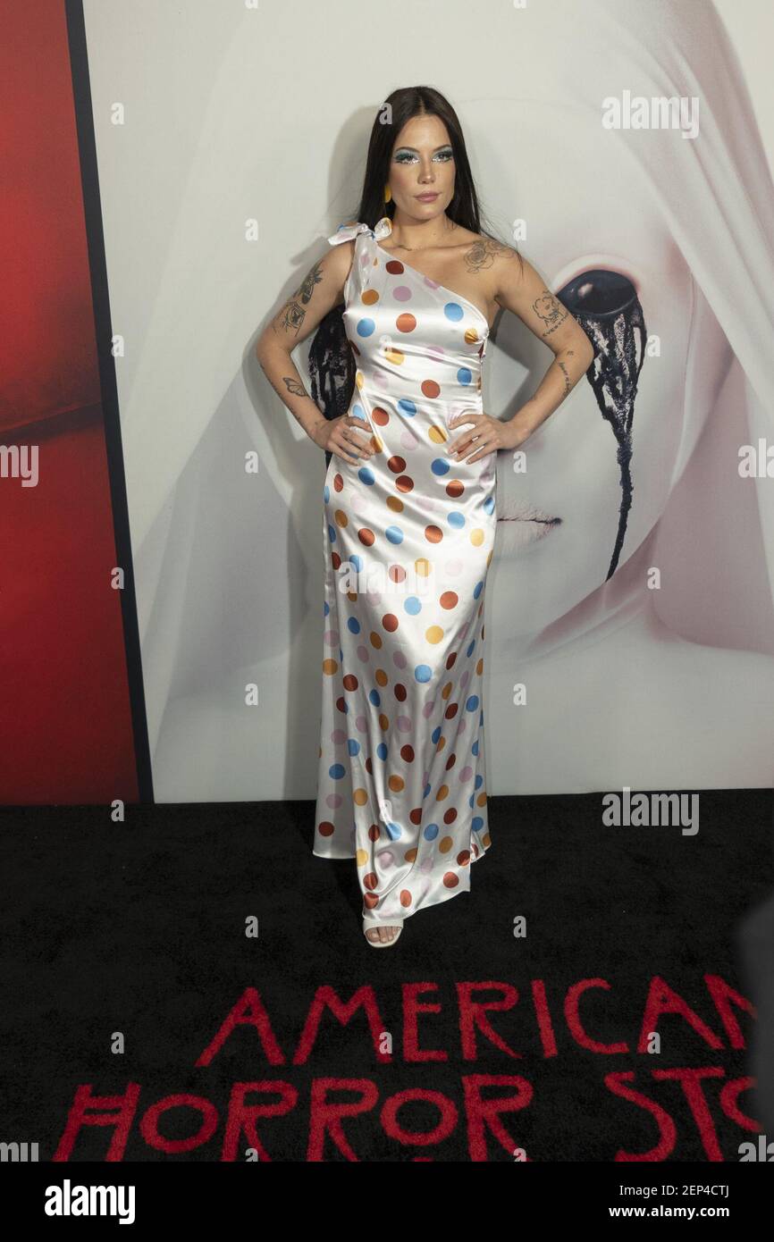 Halsey walking on the red carpet for the American Horror Story 100 ...