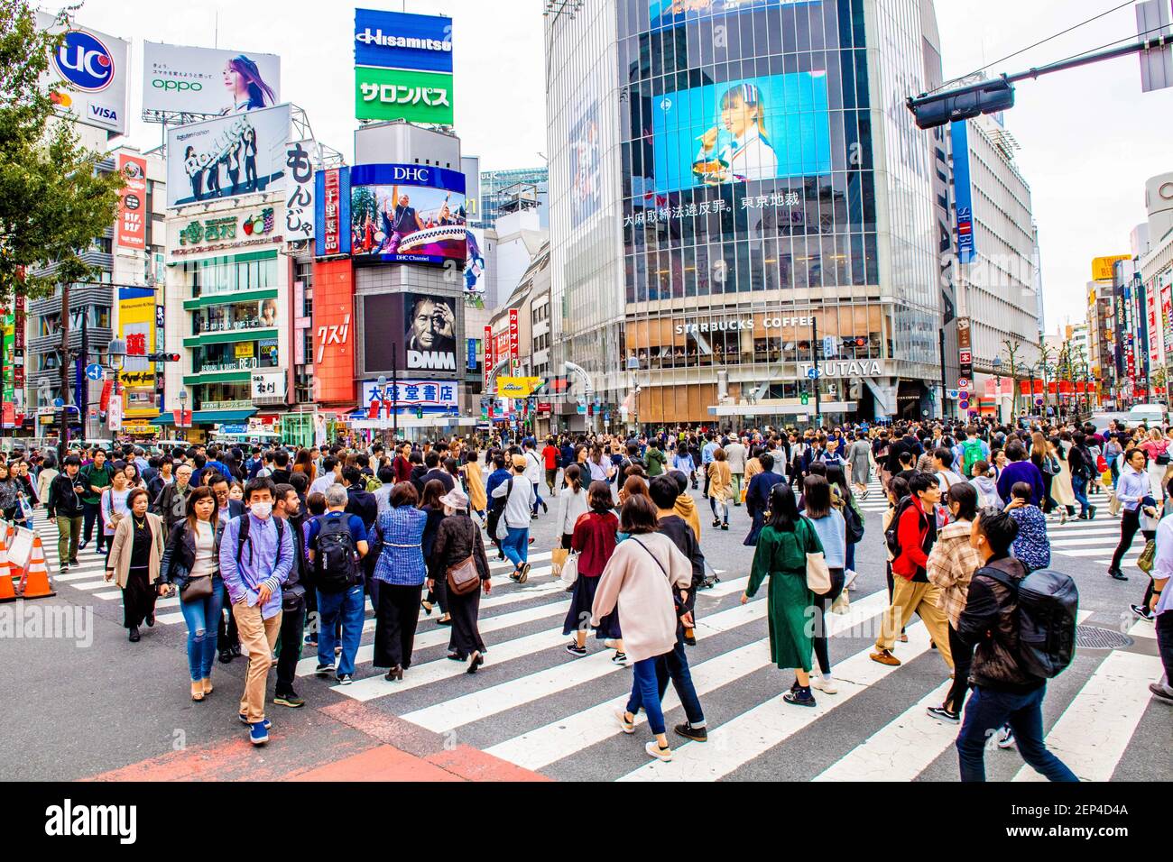 Shibuya Crossing the busiest intersection in the world in Tokyo, Japan ...