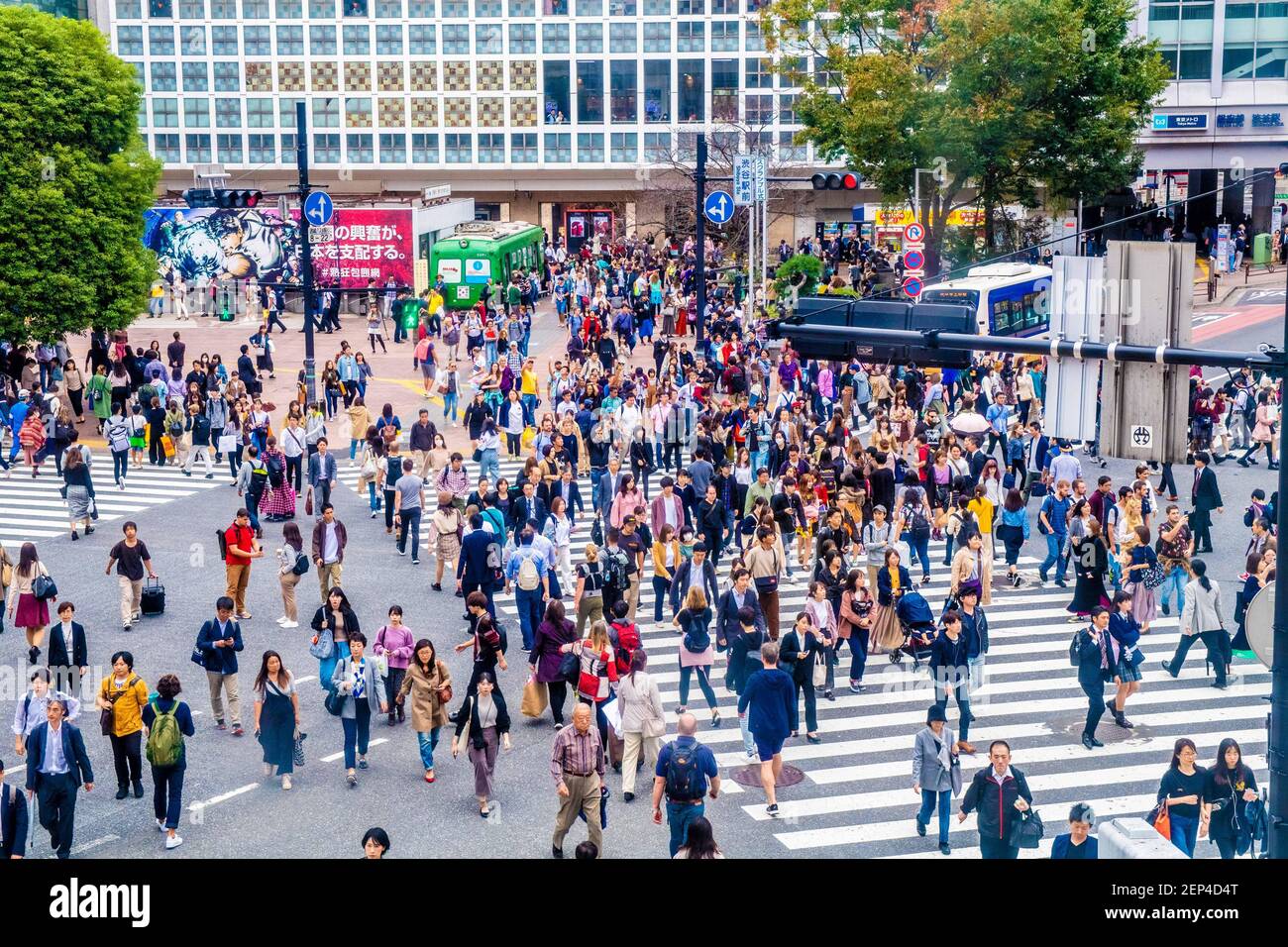 Shibuya Crossing the busiest intersection in the world in Tokyo, Japan ...