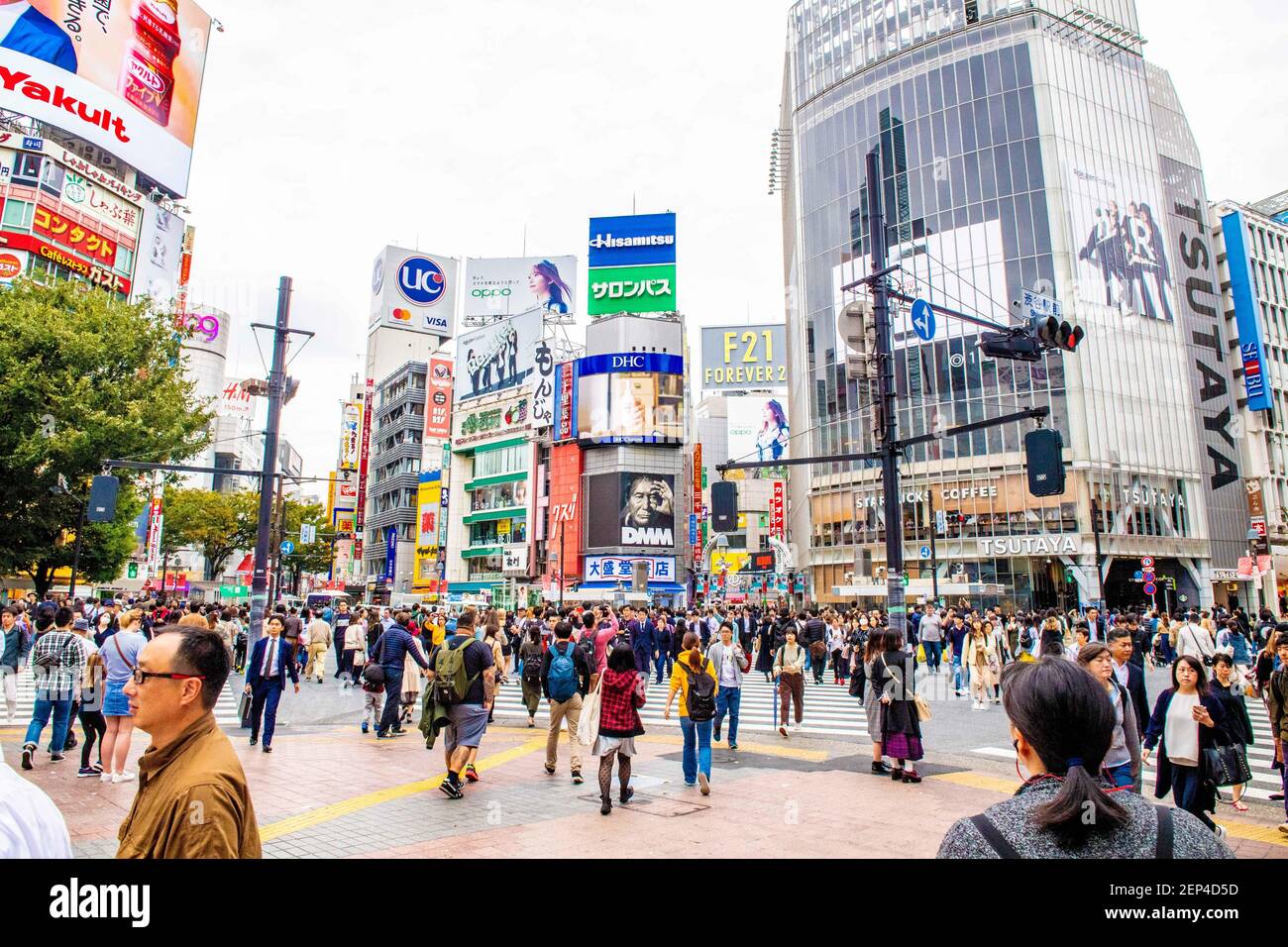 Shibuya Crossing the busiest intersection in the world in Tokyo, Japan ...