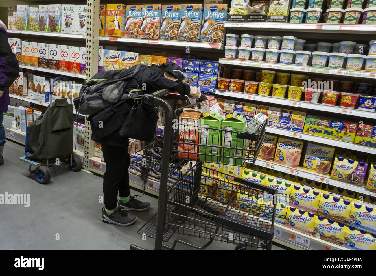 Thousands of excited shoppers flock to the Wegmans supermarket in ...