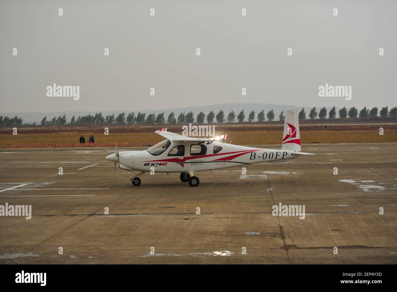 The first domestically designed four seater electric airplane is tested ...