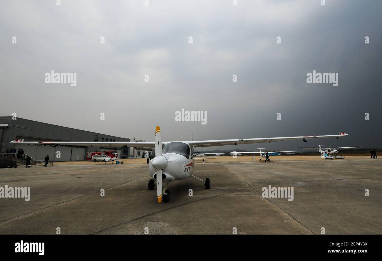 The first domestically designed four seater electric airplane is tested ...