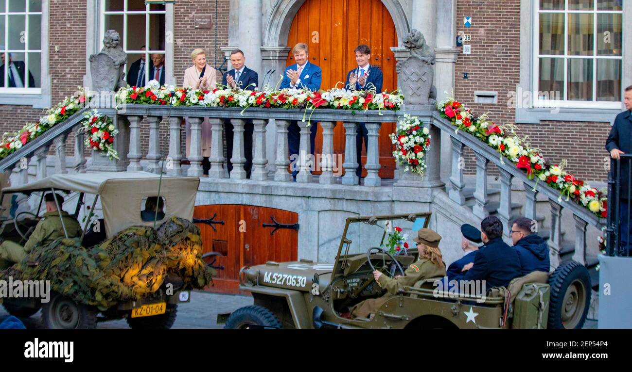 King Willem-Alexander and President Andrzej Duda and his wife, Agata ...