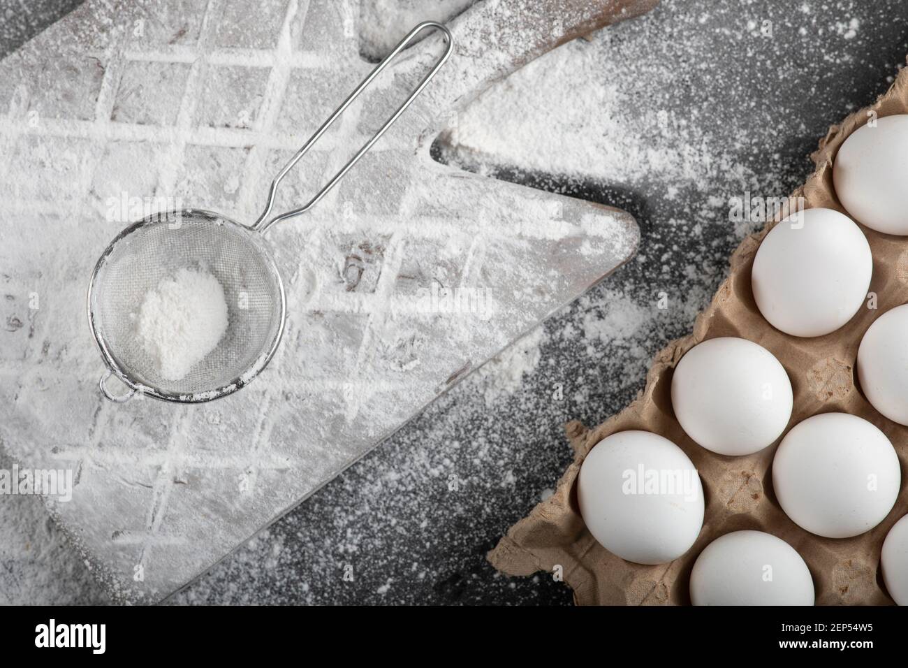 Spilled eggs hi-res stock photography and images - Alamy