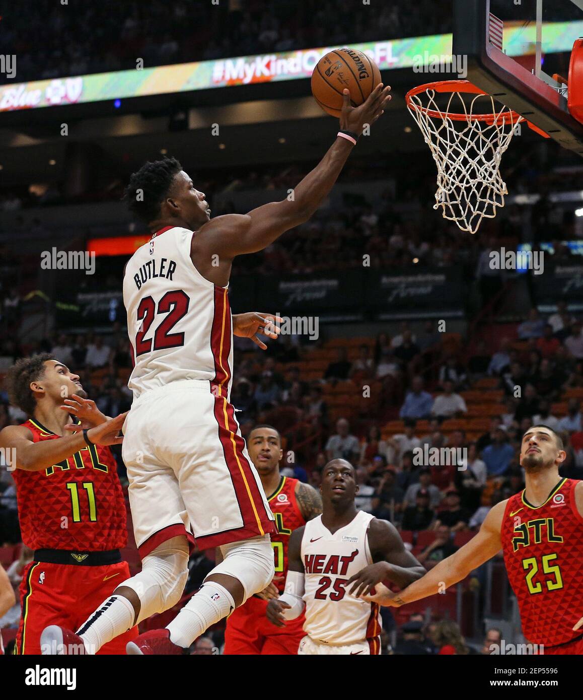 Miami Heat forward Jimmy Butler (22) goes to the basket against Atlanta ...