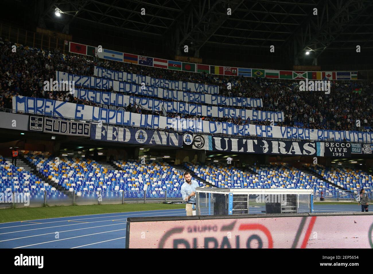 banner and Marek Hamsich Napoli 30-10-2019 Stadio San Paolo Football ...