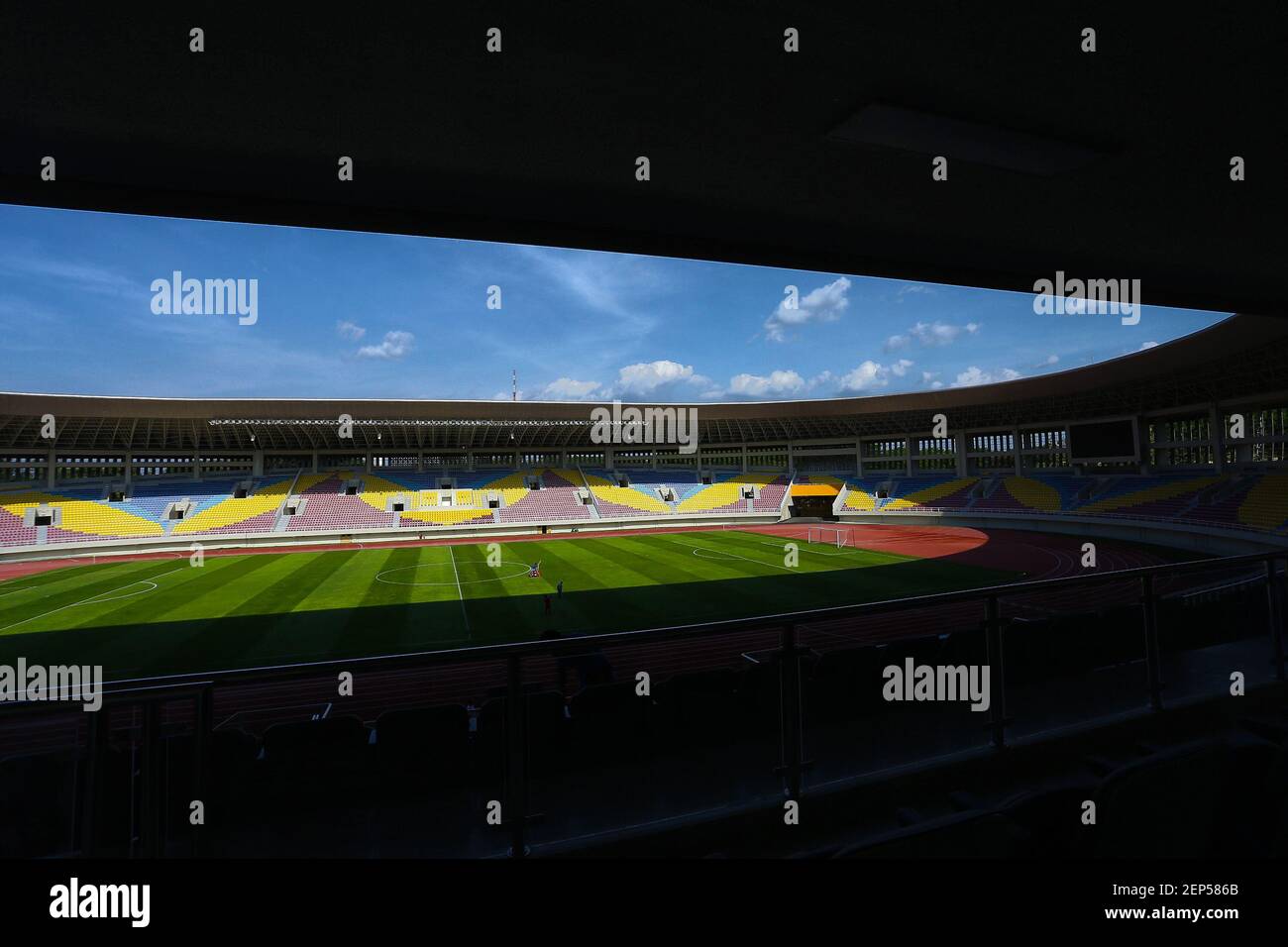 Manahan stadium hi-res stock photography and images - Alamy