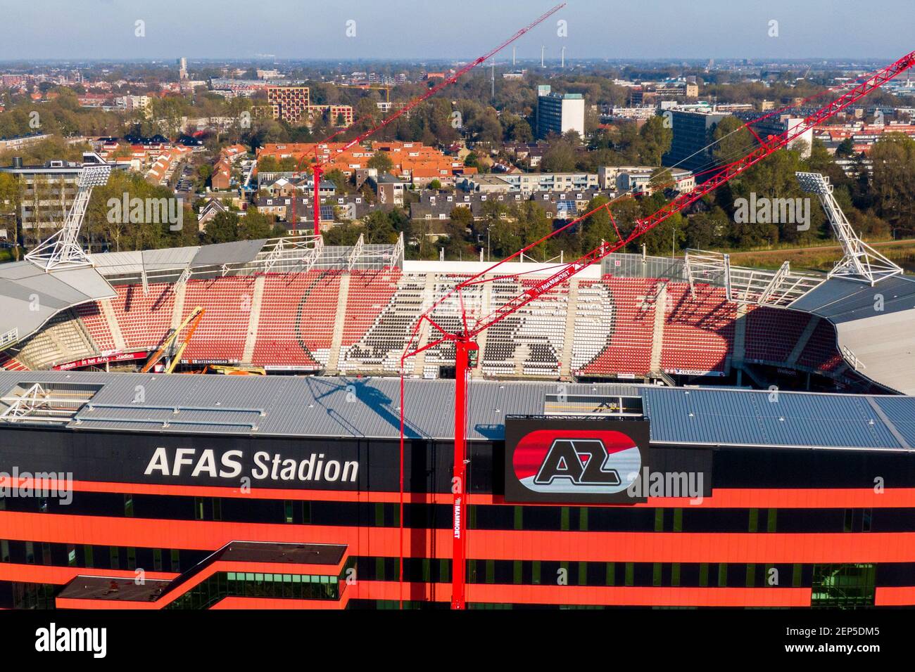 ALKMAAR, 30-10-2019, The collapsed roof at the AZ AFAS Stadium is ...