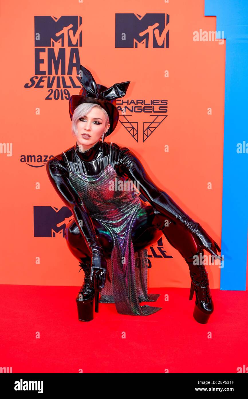 Maruv on the Red Carpet during the MTV European Music Awards 2019 (MTV ...