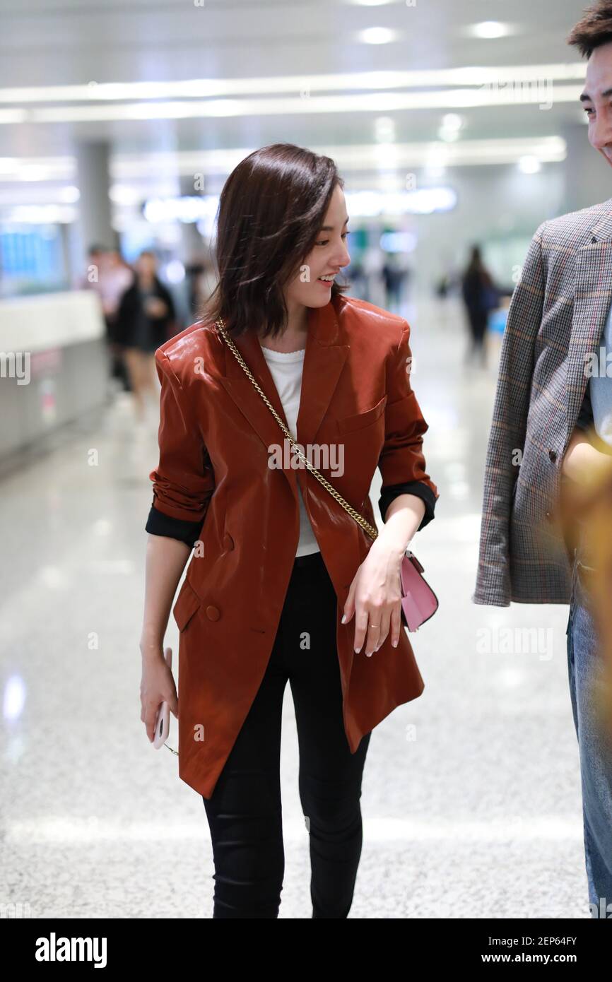 Chinese actress Song Zu'er shows up at a Shanghai airport before ...