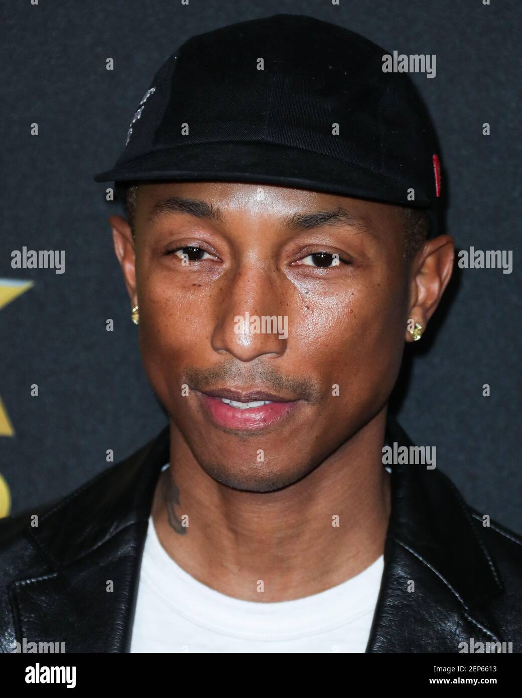 BEVERLY HILLS, LOS ANGELES, CALIFORNIA, USA - NOVEMBER 03: Singer ...