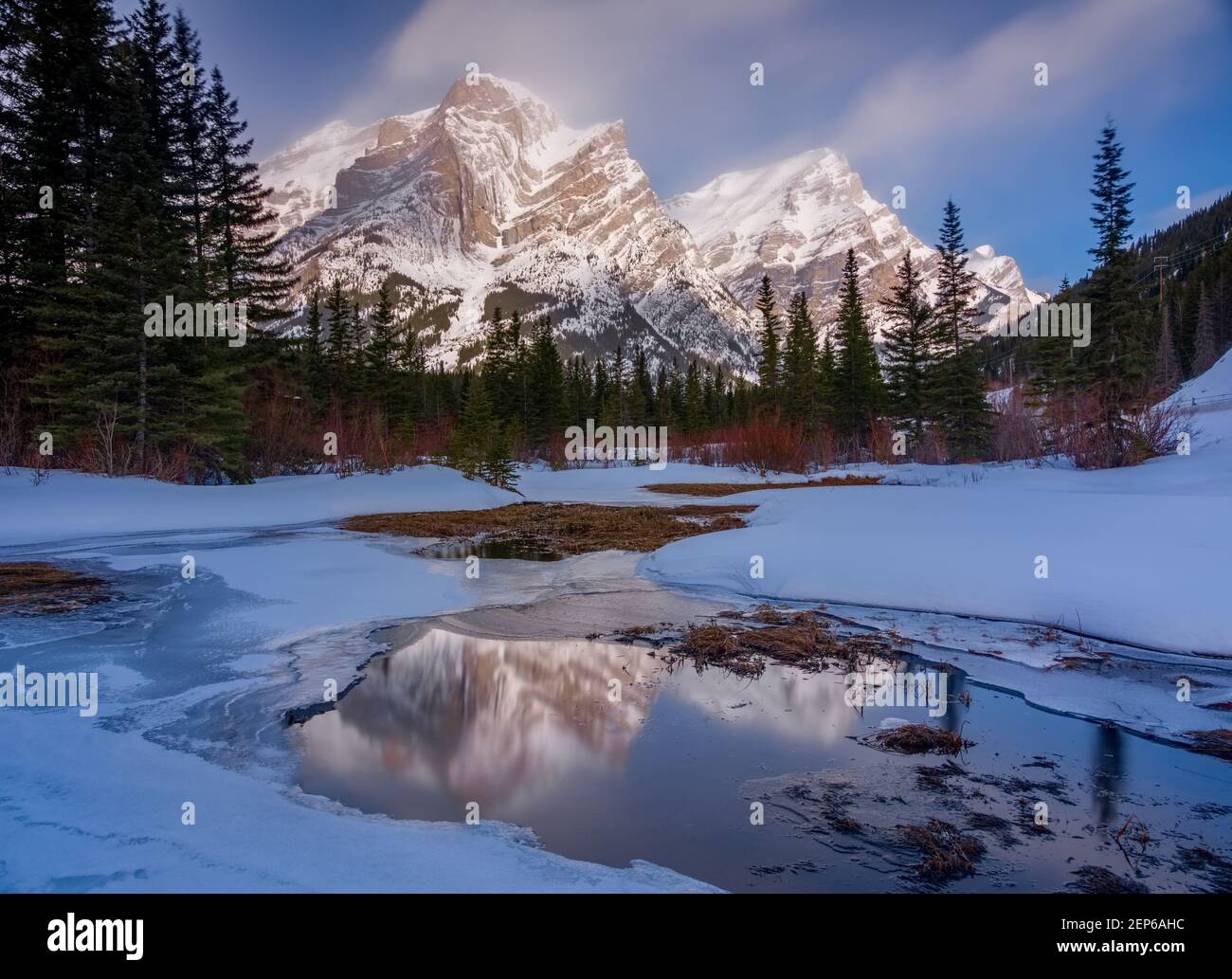 Mt kananaskis hi-res stock photography and images - Alamy