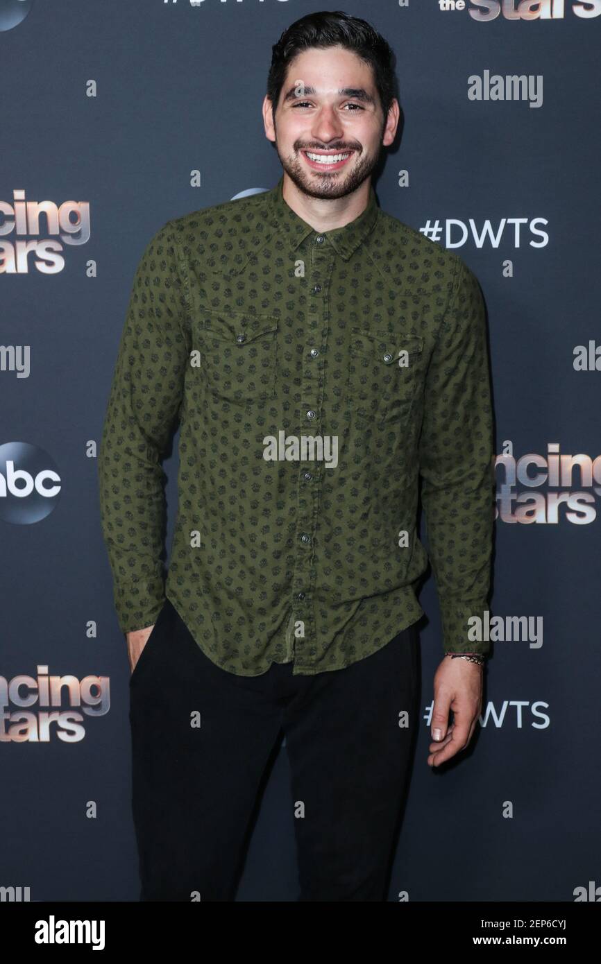 LOS ANGELES, CALIFORNIA, USA - NOVEMBER 03: Alan Bersten arrives at ABC ...