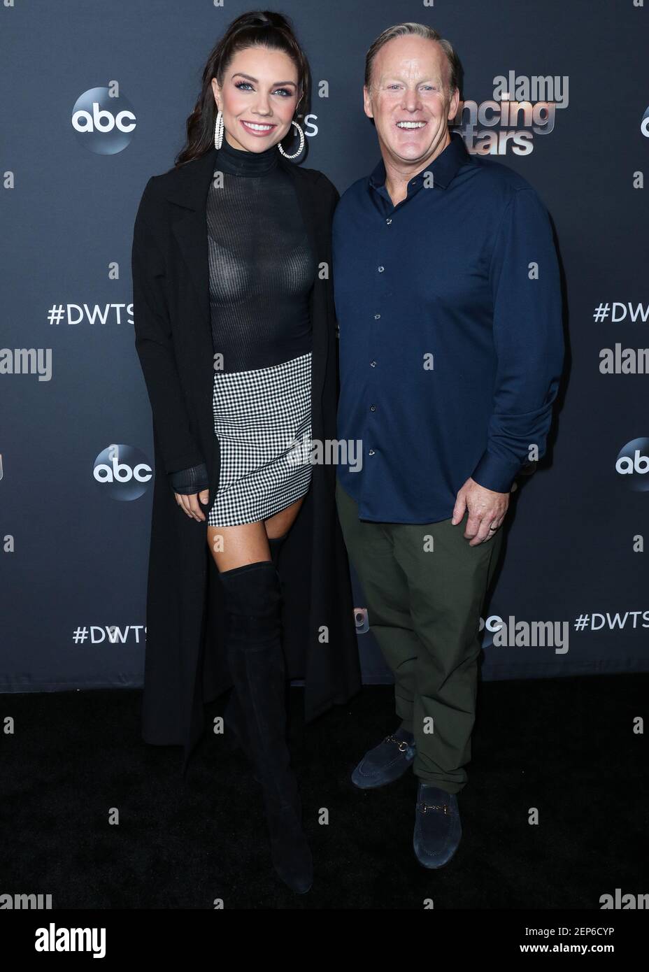 LOS ANGELES, CALIFORNIA, USA - NOVEMBER 03: Jenna Johnson and Sean ...