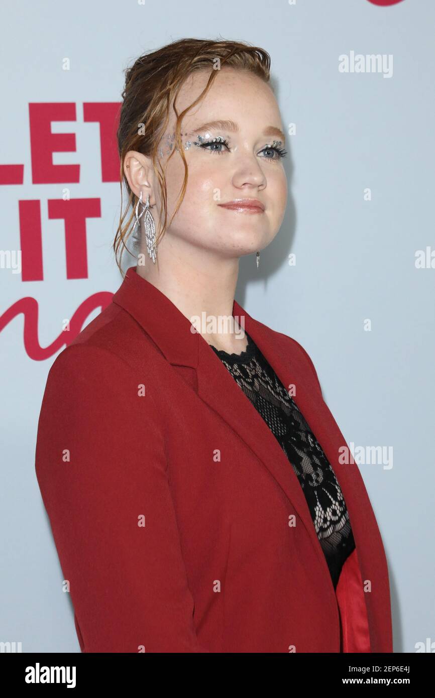 LOS ANGELES, CALIFORNIA, USA - NOVEMBER 04: Actress Liv Hewson arrives ...