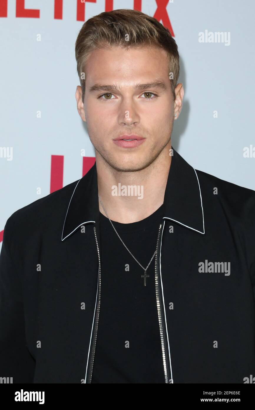 LOS ANGELES, CALIFORNIA, USA - NOVEMBER 04: Actor Matthew Noszka ...