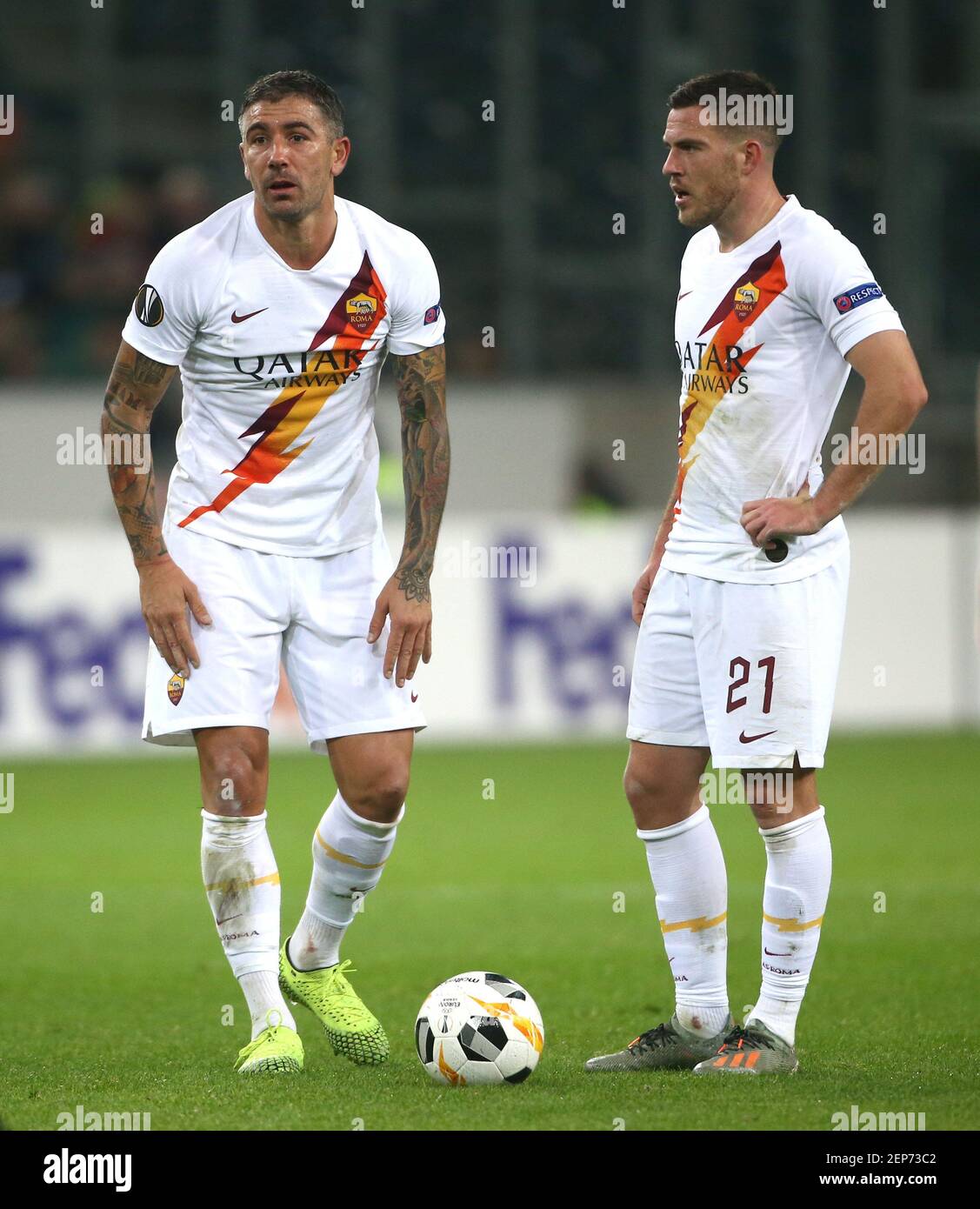 Aleksandar Kolarov of AS Roma , Jordan Veretout of AS Roma ...