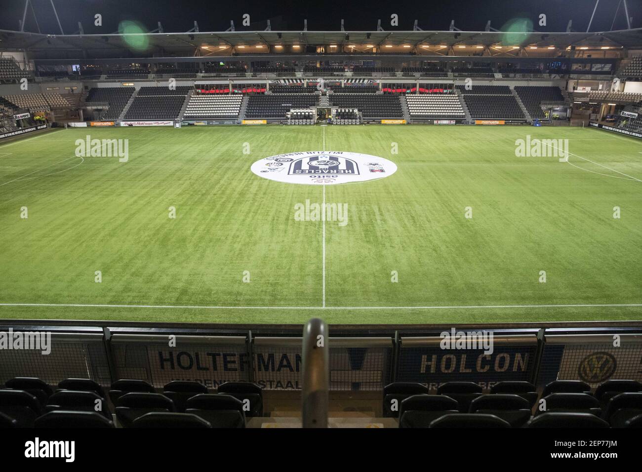 ALMELO, 09-11-2019 , Erve Asito stadium , Dutch Eredivisie Football ...
