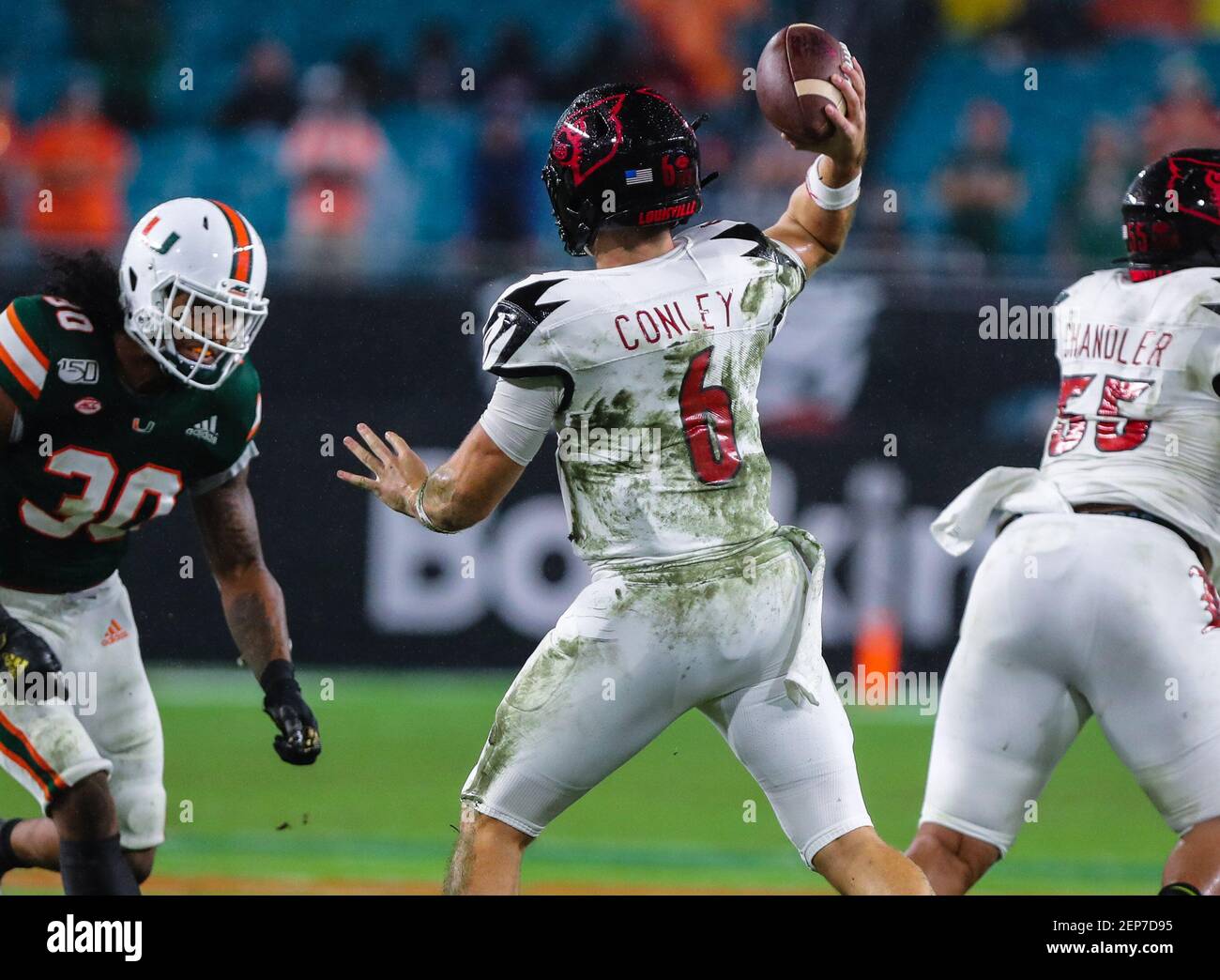 November 09, 2019: Louisville Cardinals quarterback Evan Conley (6 ...