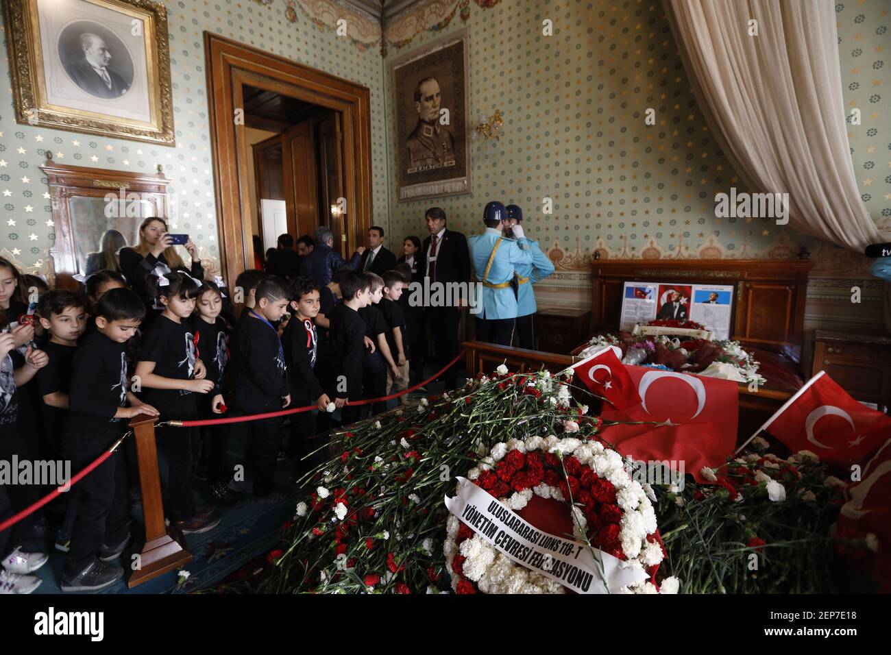 People visit Dolmabahce Palace and lay carnations on Mustafa Kemal ...