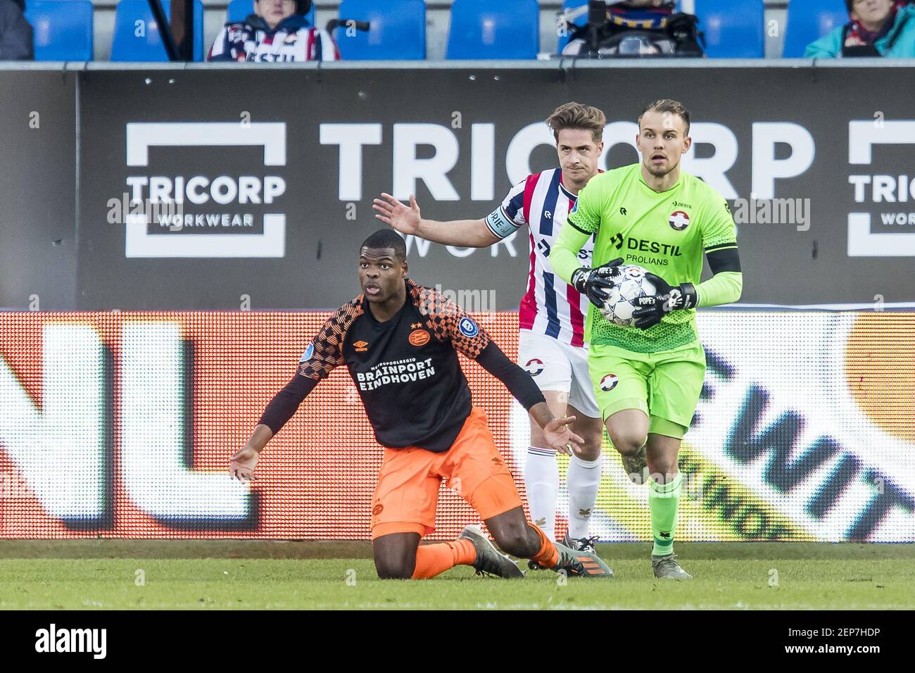 TILBURG - 10-11-2019, Koning Willem II stadion Dutch football ...