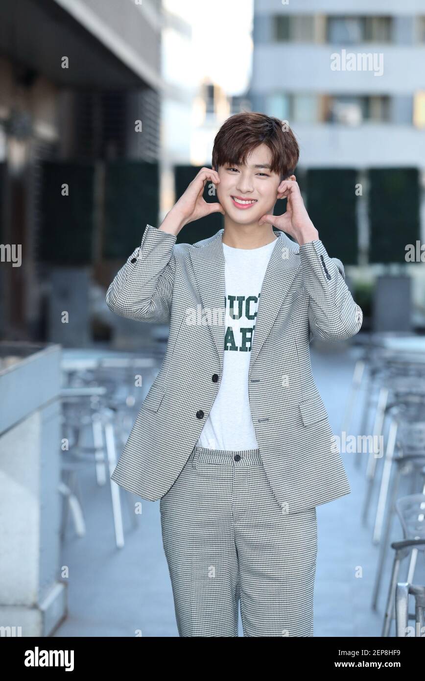 South Korean actor Kim Min-kyu pose to take photos one day before his ...