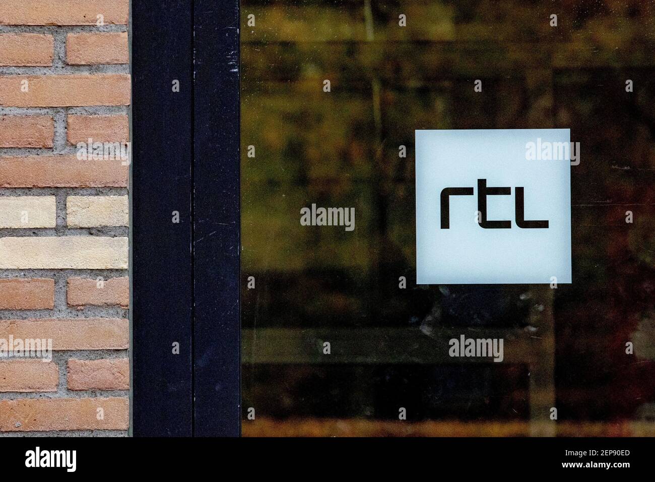 HILVERSUM, Mediapark, 17-11-2019, Logo and exterior of RTL Nederland ...