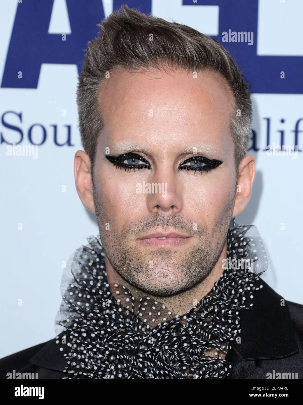 BEVERLY HILLS, LOS ANGELES, CALIFORNIA, USA - NOVEMBER 17: Justin ...