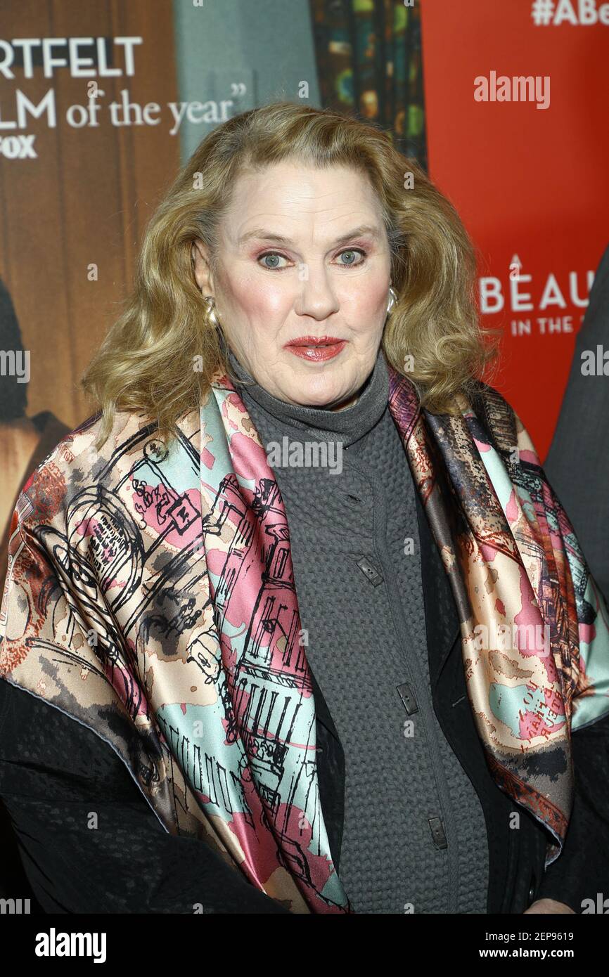 Cecilia Watson arrives to A Beautiful Day in the Neighborhood Special ...