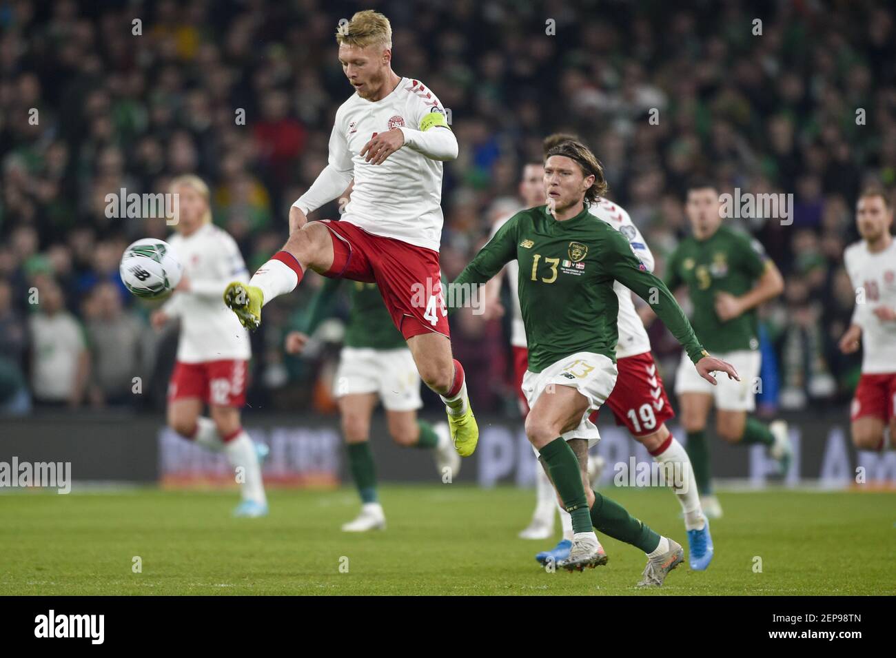 Simon Kjear of Denmark and Jeff Hendrick of Ireland during the UEFA ...