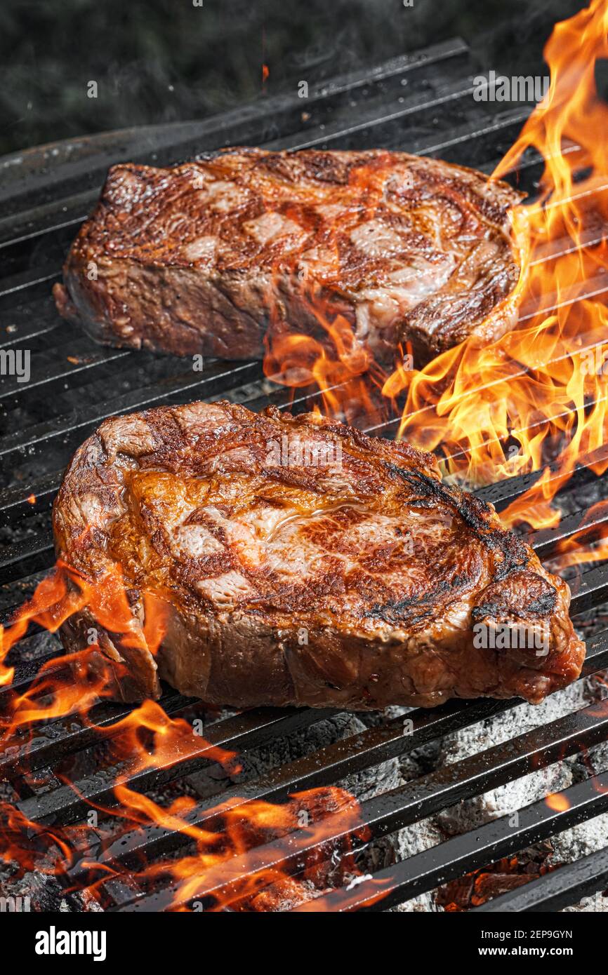 Gourmet grills hi-res stock photography and images - Alamy