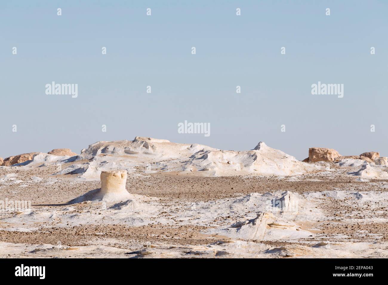 View over the white desert, Western Libyan desert, Egypt Stock Photo ...
