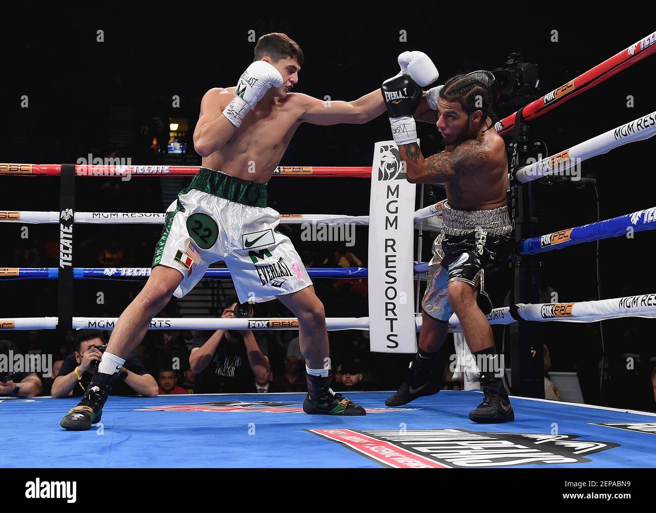 LAS VEGAS - NOVEMBER 23: Vito Mielnicki Jr. v Marklin Bailey on the Fox ...