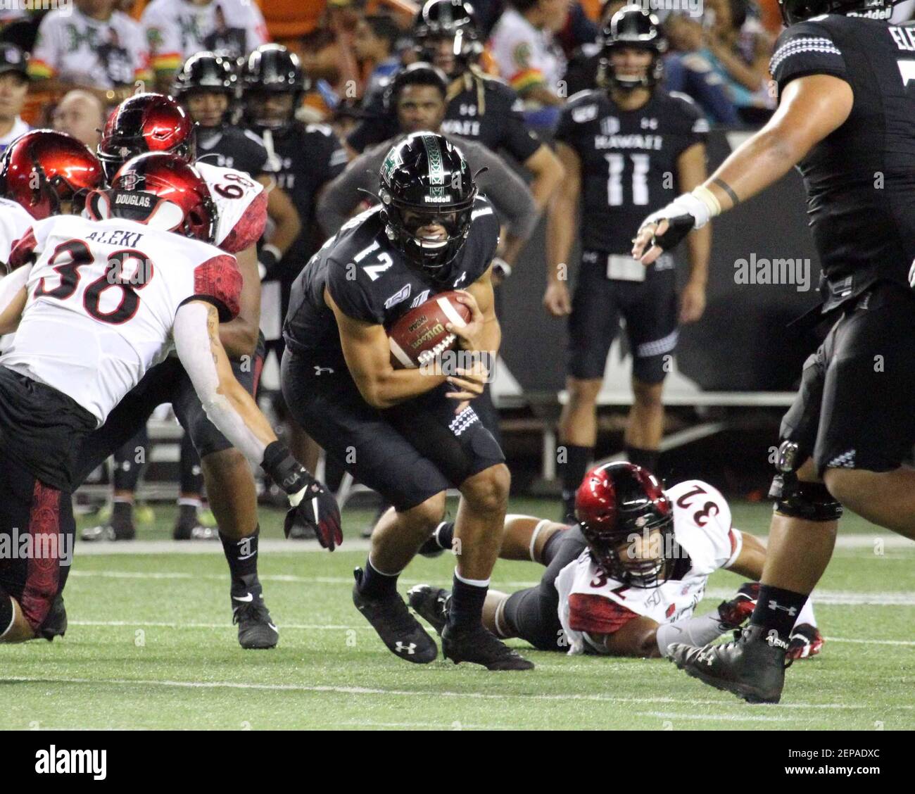 November 23, 2019 - Hawaii Rainbow Warriors quarterback Chevan Cordeiro ...